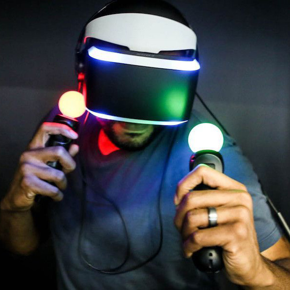 Todo pasa en FNAC. Realidad Virtual · La Morea